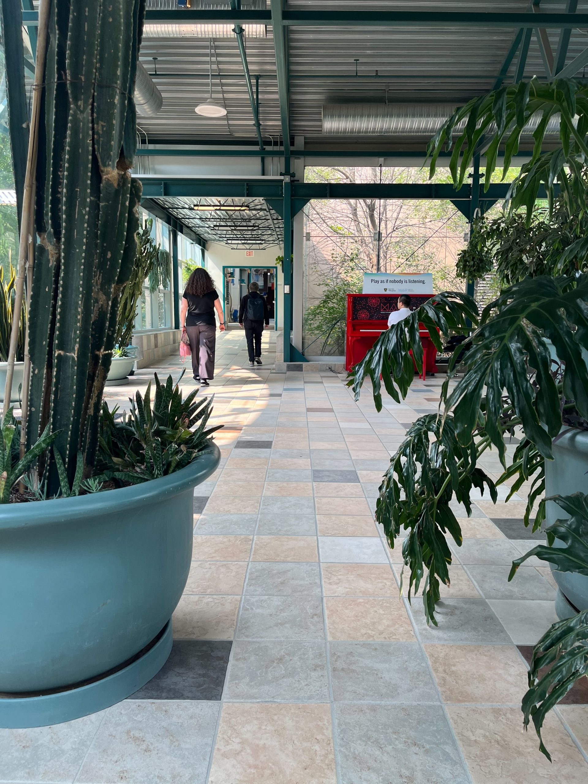 Things to do first year, first week – The Carillon